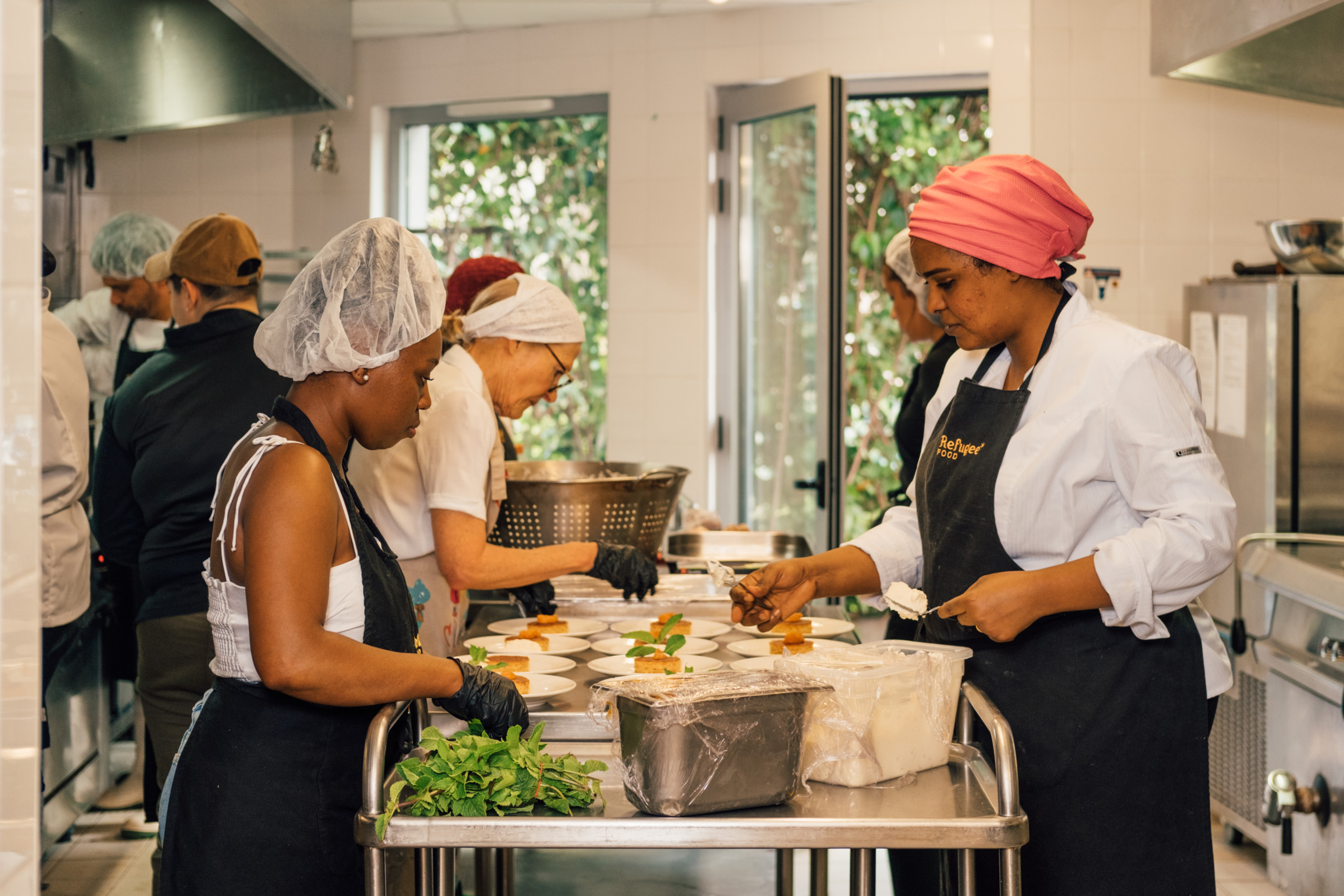 Cet été, nous avons besoin de vous 💛 - Association Refugee Food